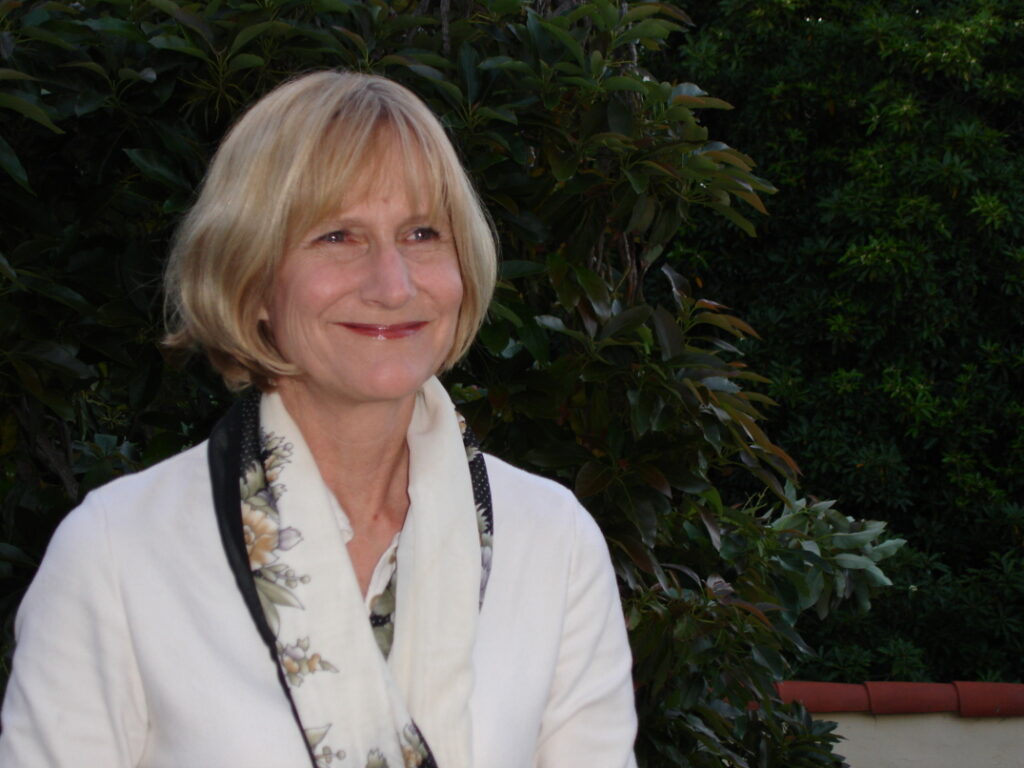 About Me | Alison Weir